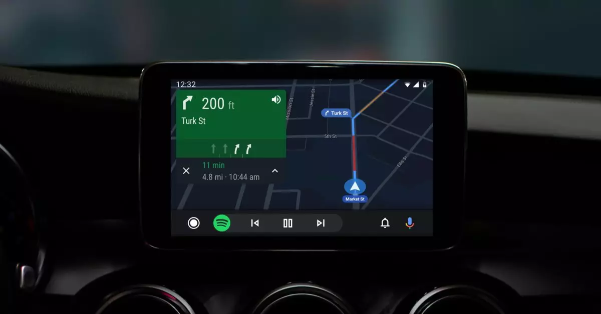 Kupanganso kwa Android Auto kumakhudza mutu wa Chilimwe ndi wakuda uwu