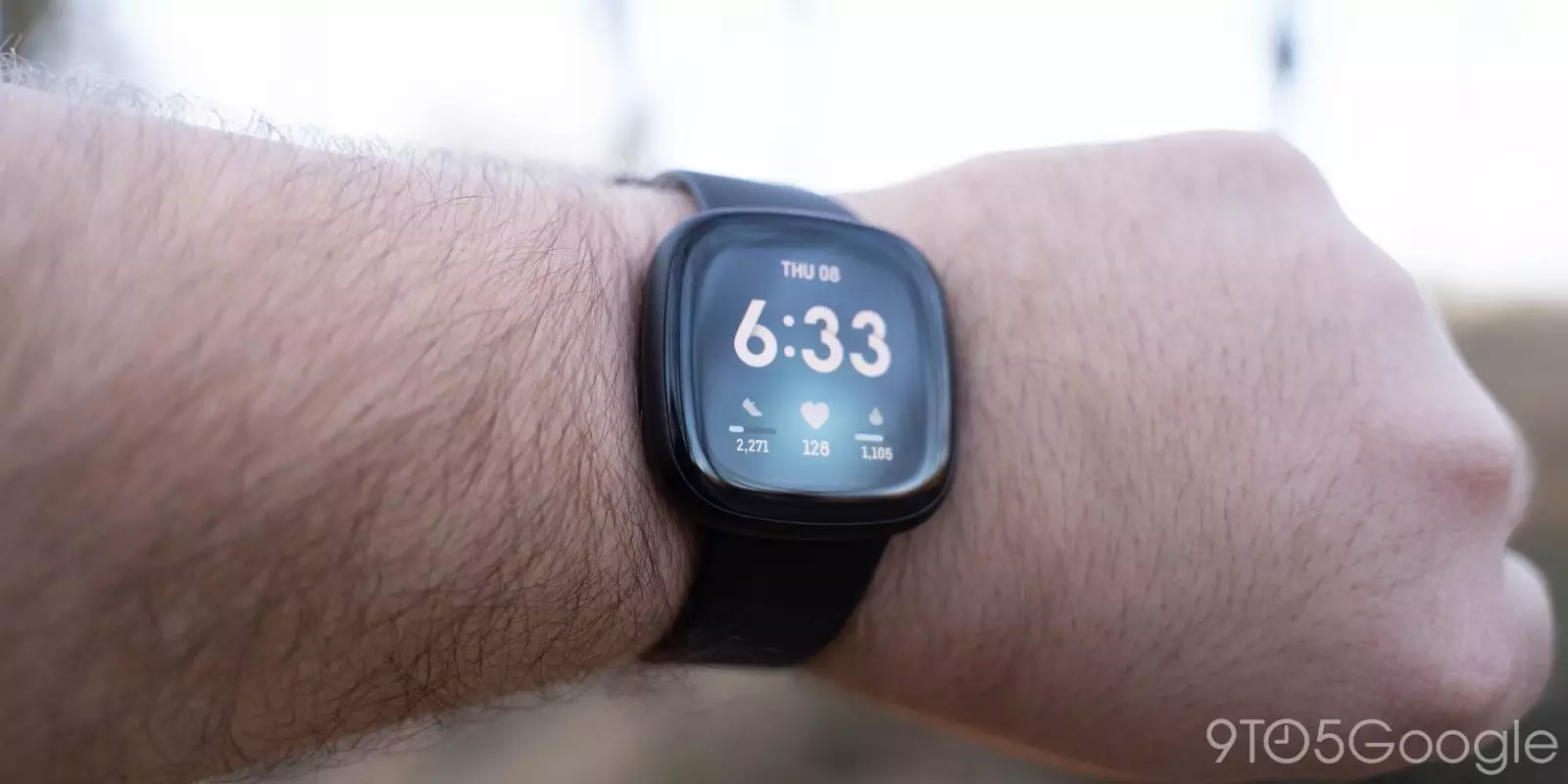 Google ua tiav Fitbit tau txais tom qab ntau tshaj ib xyoos 1391_1