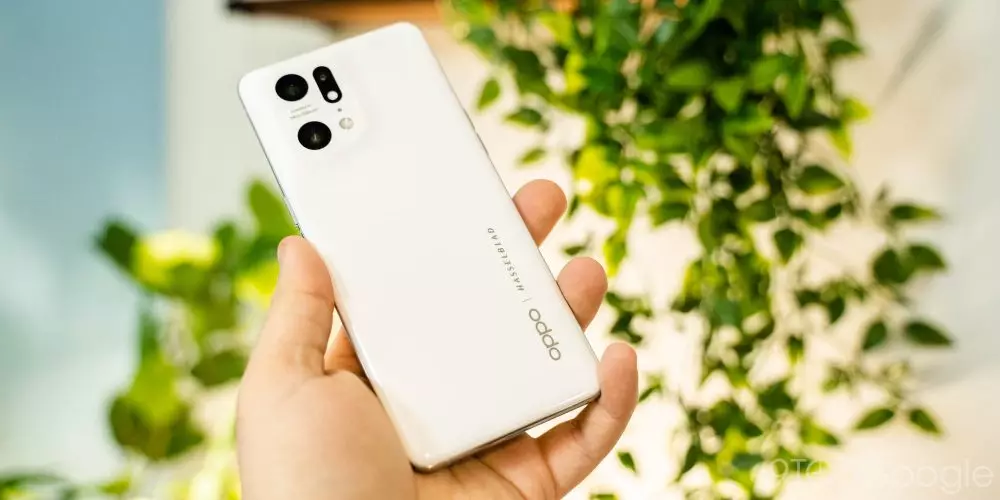 Oppo Find X5 fa'alauiloa ma le kamupani lava ata pu'upu'u 1619_3