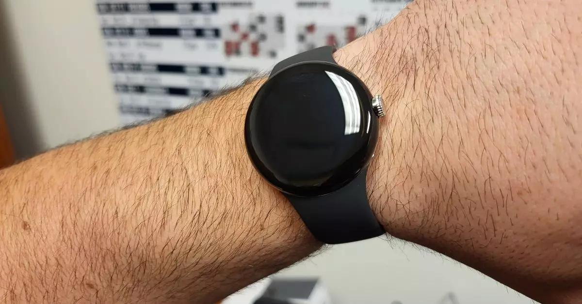 Ga wani sanye da Pixel Watch & Google's band 20mm