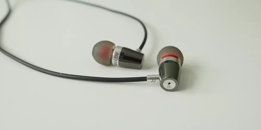 Bewertung: Rock Jaw Alfa Genus V2, audiophile Kopfhörer mit kleinem Budget 18154_1