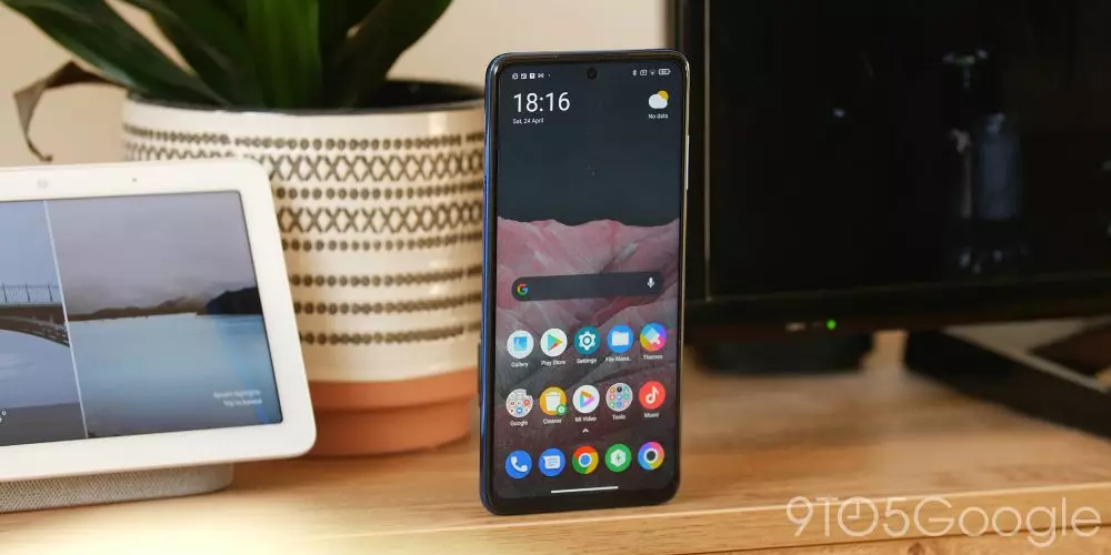 poco x3 pro - дисплеј