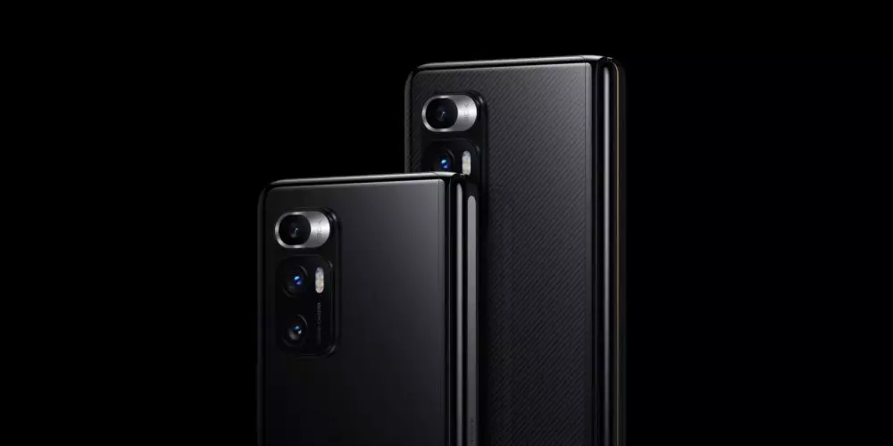 Xiaomi Mi Mix Fold estas la unua faldebla telefono de la kompanio 1854_2