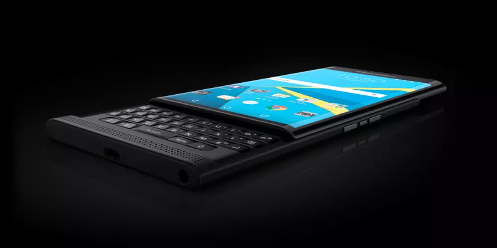 Биринчи расмий BlackBerry PRIV сүрөттөрү жарыяланды 21360_1