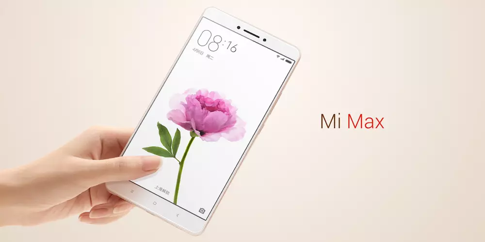 I-Mi Max enkulu ye-Xiaomi isemthethweni, isibonisi esingu-6.44-intshi, ibhethri engu-4850mAh kanye ne-4GB RAM 21433_1