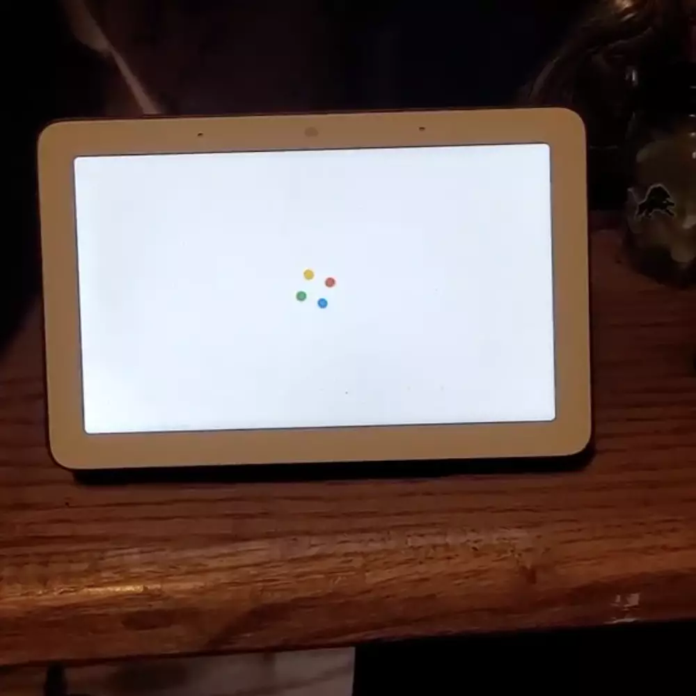 Briseann glitch 'Ní féidir teacht ar Google' ar Assistant thar ghléasanna 22504_5