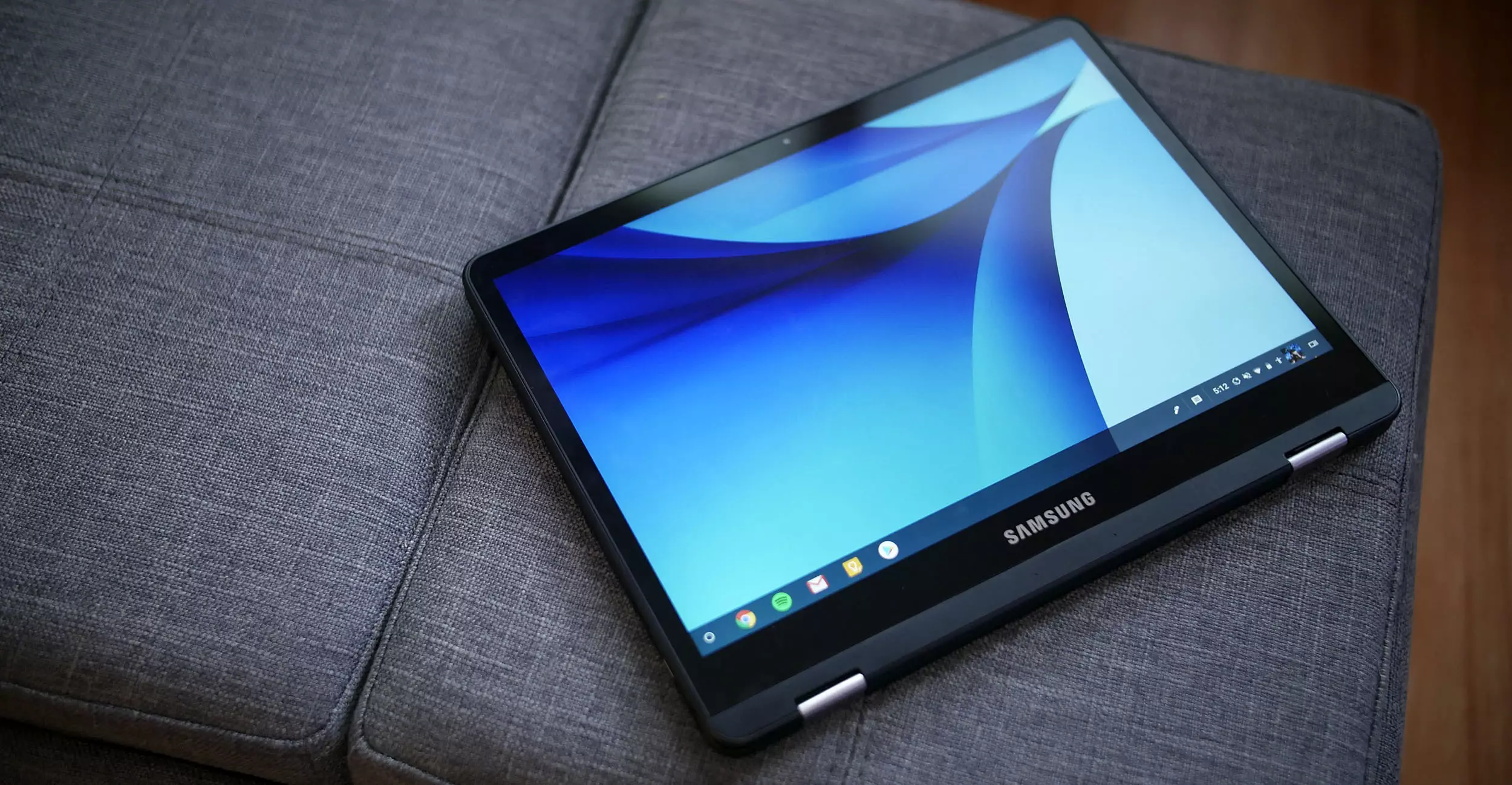 വെള്ളിയാഴ്ച അഞ്ച്: നിങ്ങൾ എന്തിന് Samsung Chromebook Pro വാങ്ങണം [വീഡിയോ] 26736_2