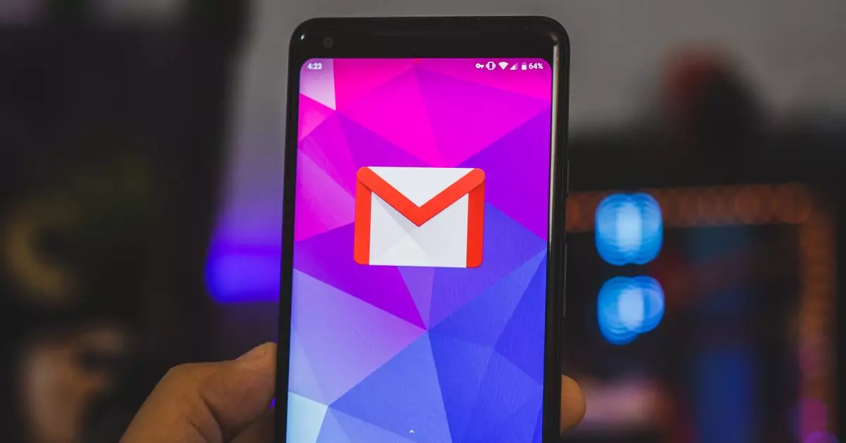 Gmail Androidile saab seadetes lollaka tumeda teema