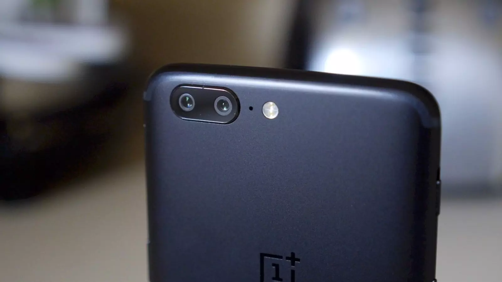 OnePlus 5 preia stabilizarea video 4K și un nou font în cea mai recentă actualizare OxygenOS 34864_1