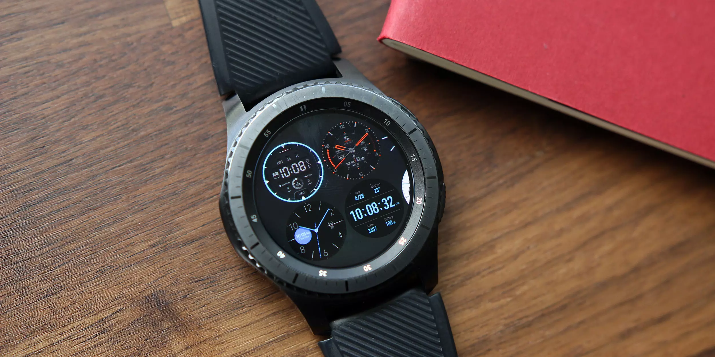 Komento: Se Samsung efektive adoptas Wear OS de Google, ĉu ĝi estas eĉ bona ideo? 41713_2