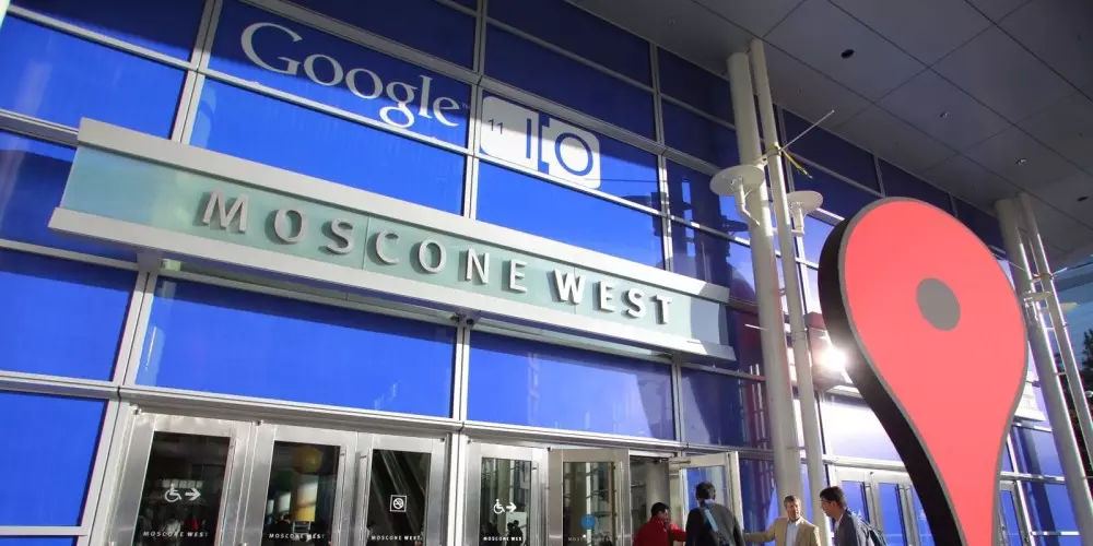 Aworan (6) Google-IO-2011-Moscone-West-entrance.jpg fun ifiweranṣẹ 211