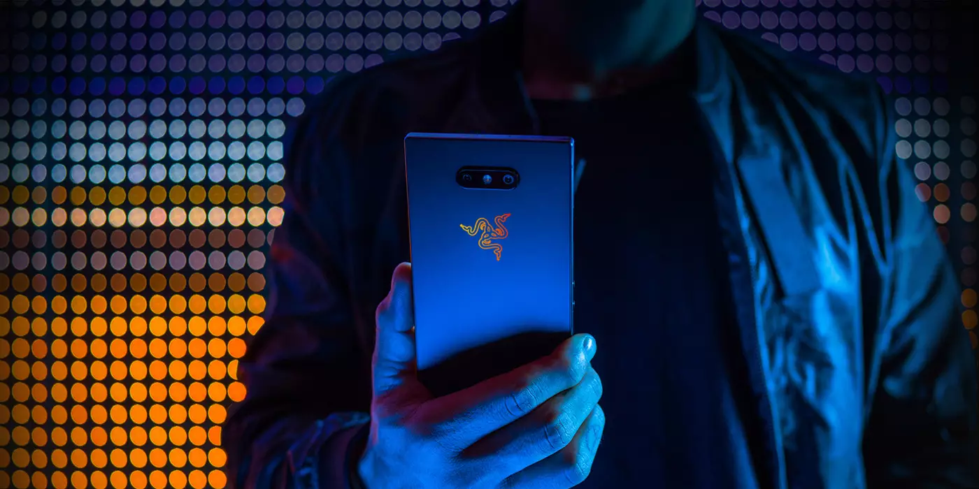 Razer Phone 2 primește un finisaj mat „Satin Black”. 4247_1