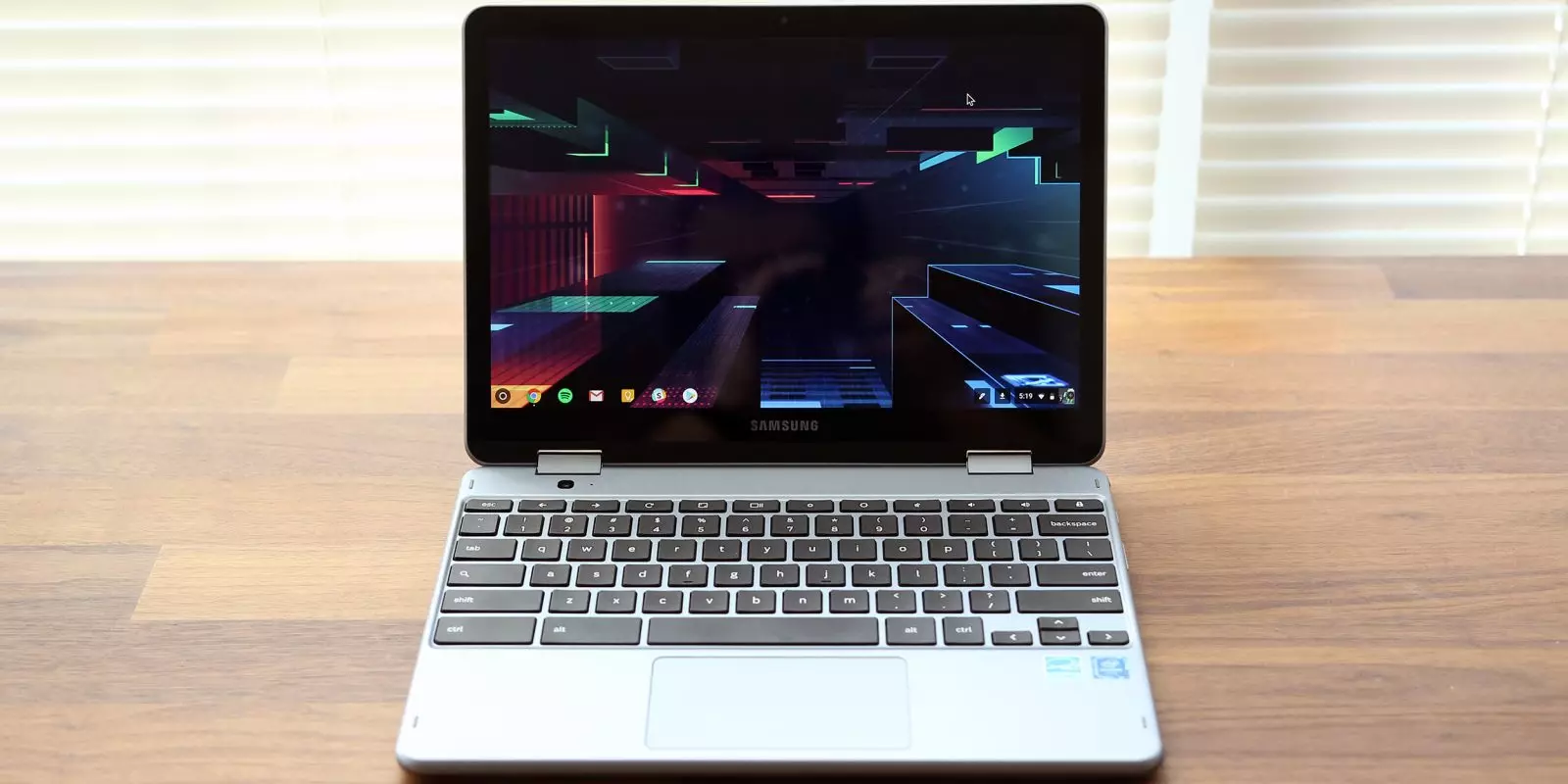 三星 Chromebook Plus Chrome 操作系统