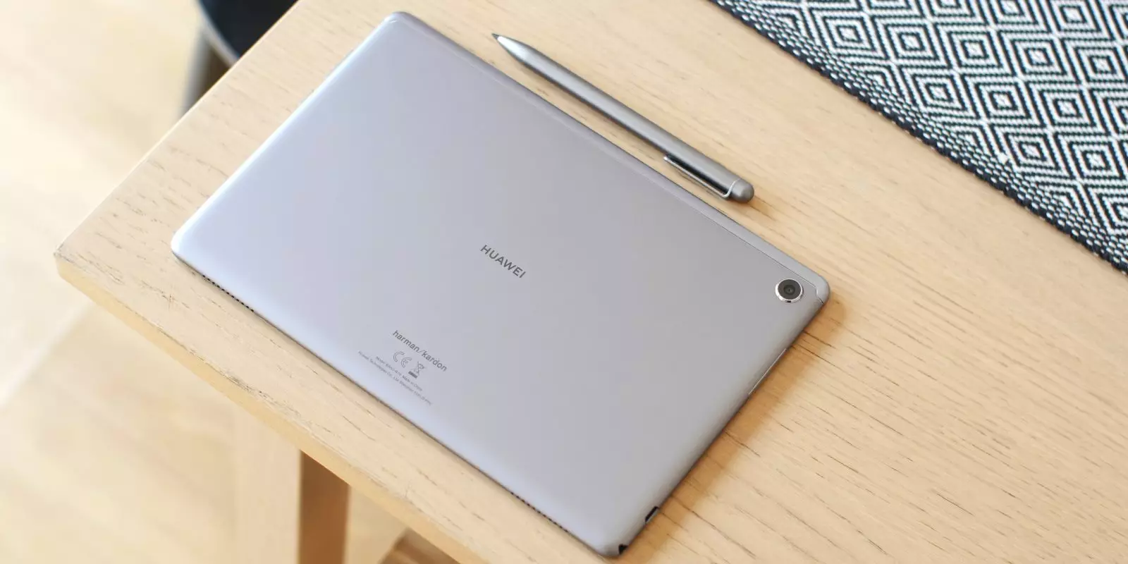 بررسی Huawei MediaPad M5 Lite