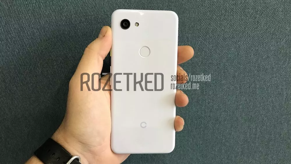 Pixel 3a XL em dois tons