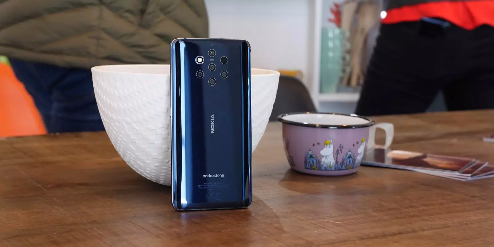 Nokia 9 PureView ንድፍ እና ሃርድዌር