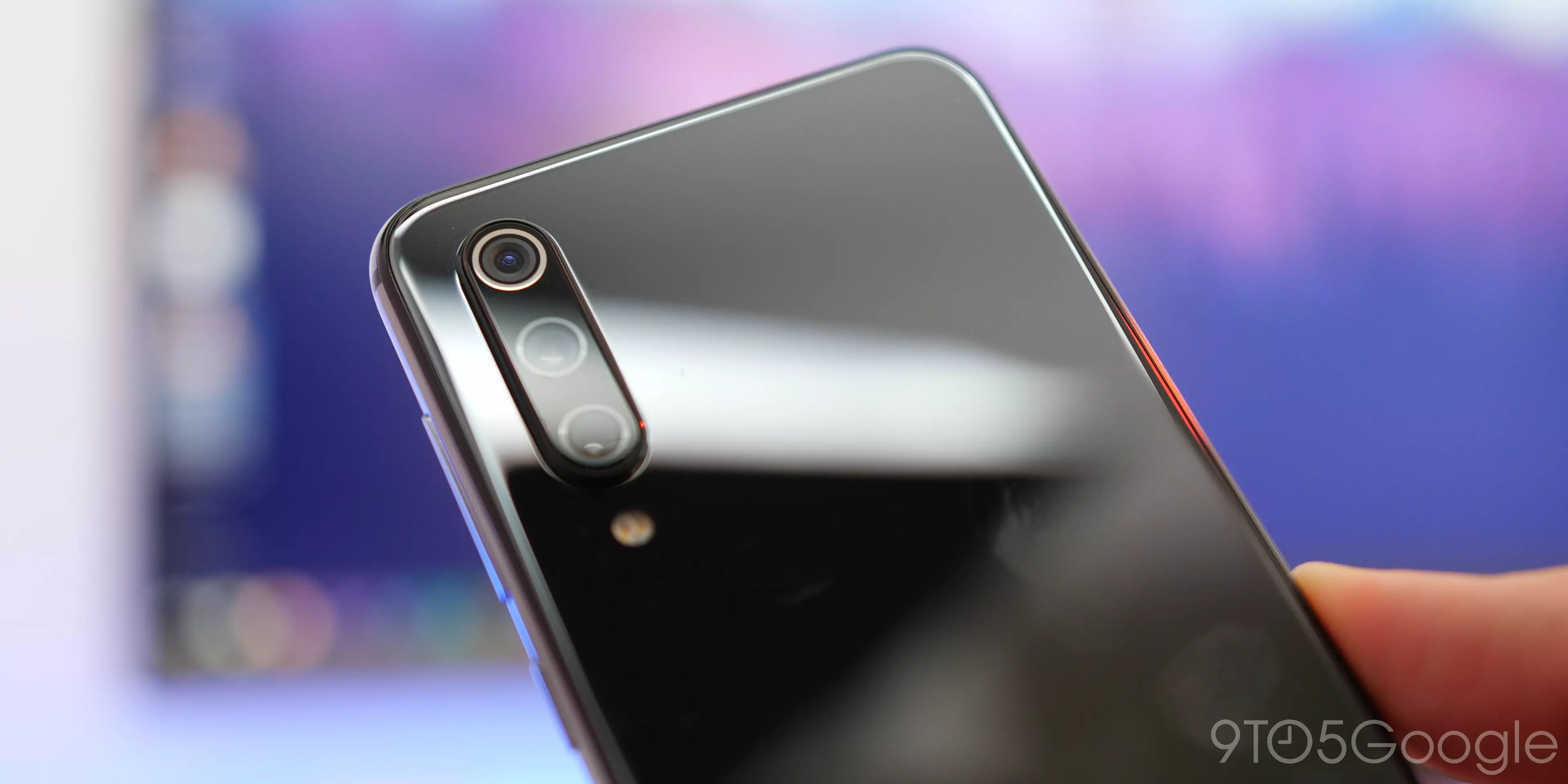 Xiaomi Mi 9 SE icmalı: Əsl Pixel 3a rəqibi [Video] 55518_4