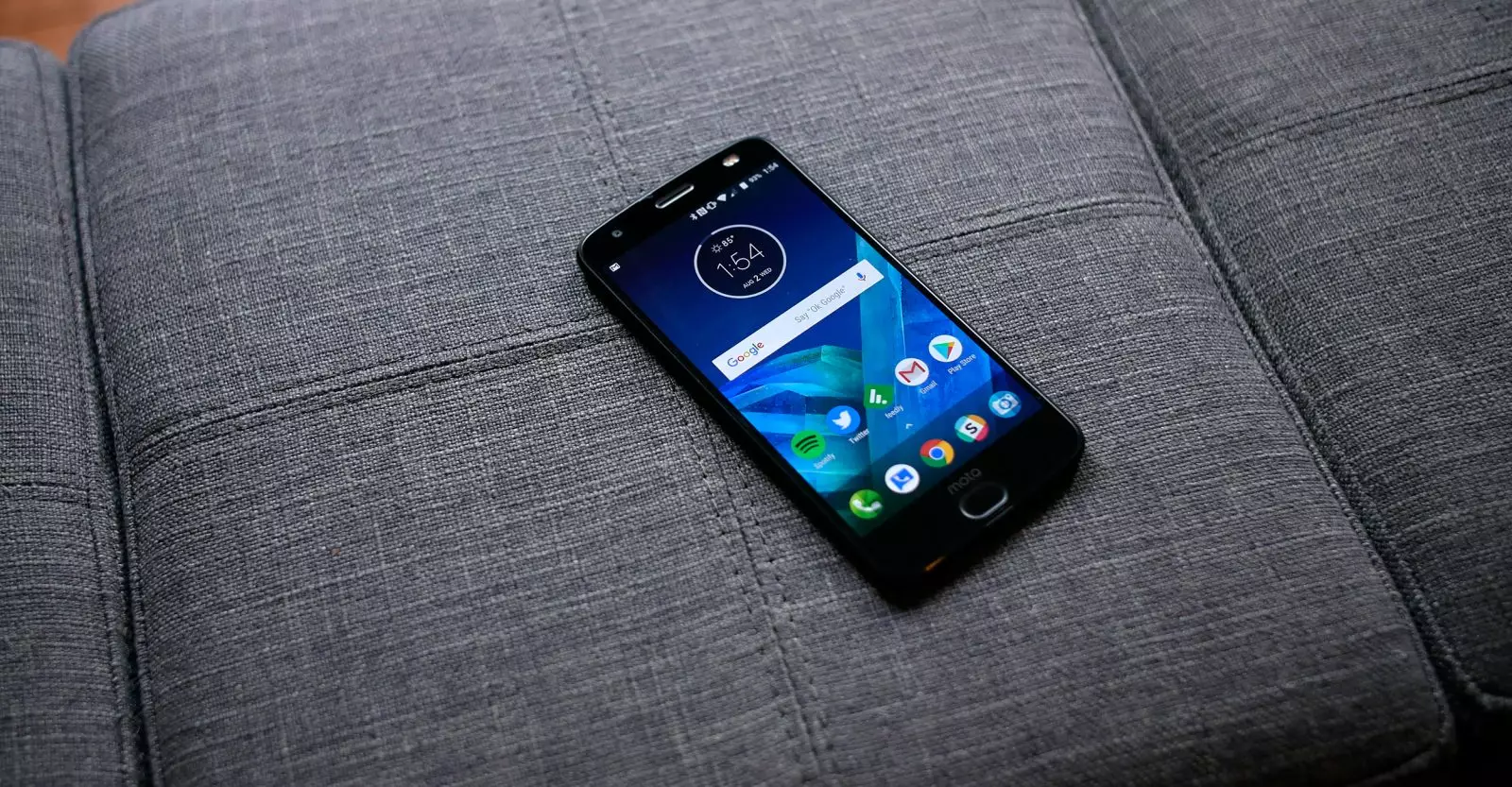 A Moto Z2 Force elérhetősége a nagyobb szolgáltatóknál ma indul, a Gamepad Moto Mod 80 dollárért kapható 55813_1