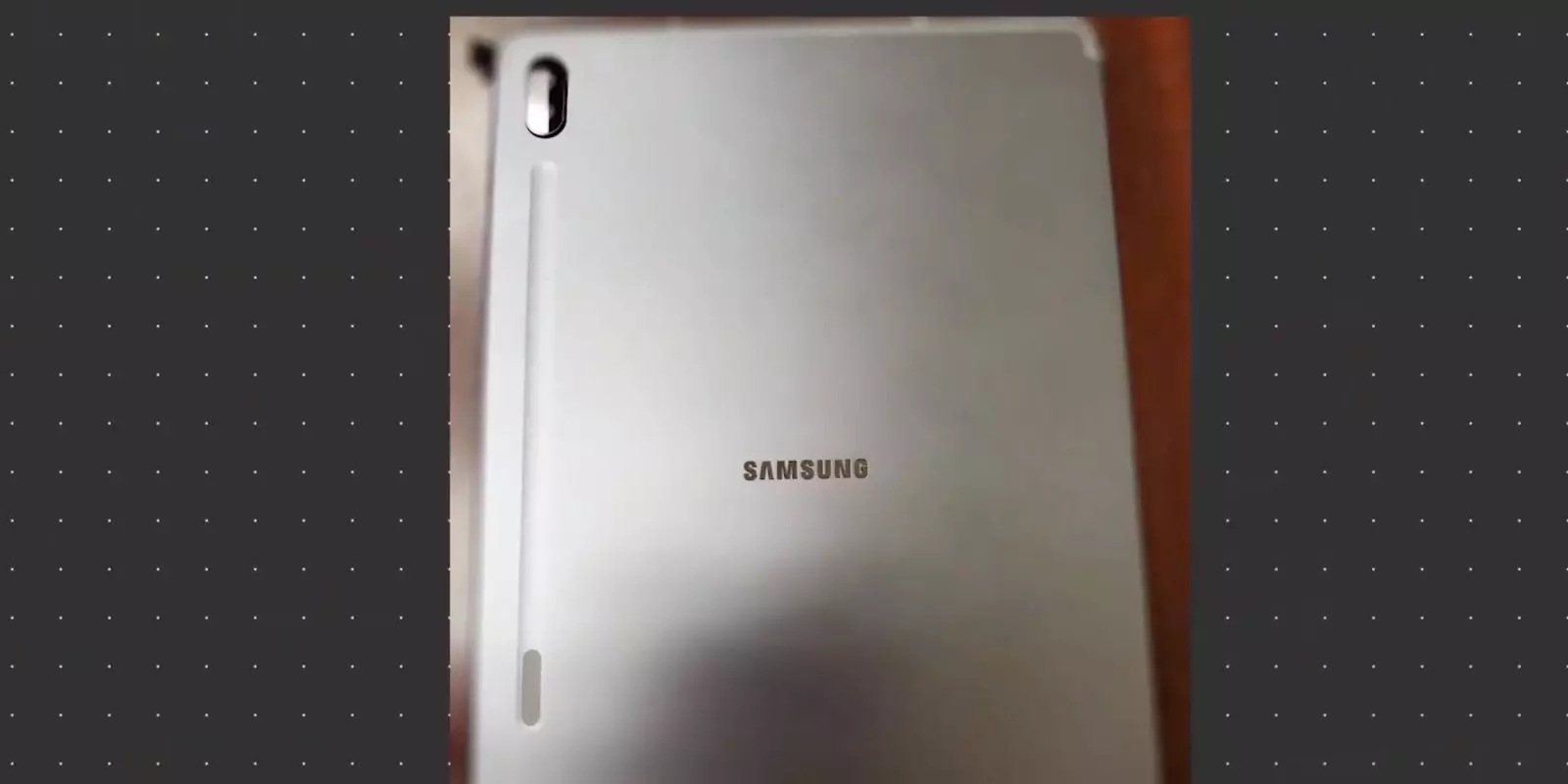 Samsung réaltra tab s6 sceitheadh