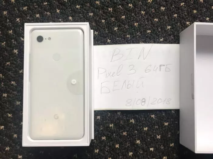 Google Pixel 3 XL vazou no unboxing, inclui USB-C Pixel Buds, adesivo #teampixel [Galeria] 6202_7