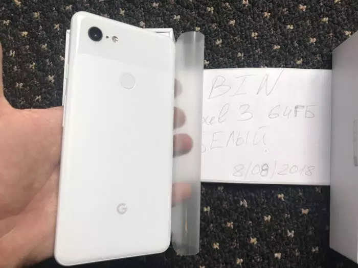 Google Pixel 3 XL je razpadel pri razpakiranju, vključuje USB-C Pixel Buds, nalepko #teampixel [Galerija] 6202_9