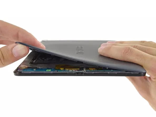 Nexus 9 teardown ໃຫ້ເບິ່ງທໍາອິດພາຍໃນແທັບເລັດ HTC 6875_6