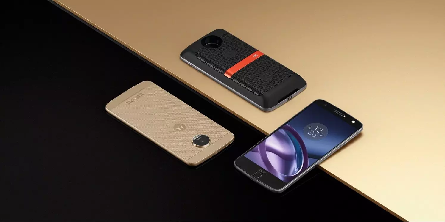 Lenovo анансуе Moto Z і Z Force з модулямі задняй панэлі MotoMods 9628_1